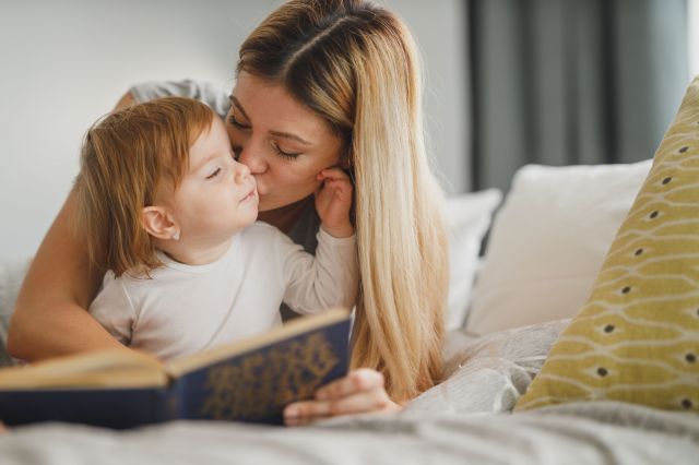 Storytelling: How Reading Aloud Impacts Language Development - Inspire ...